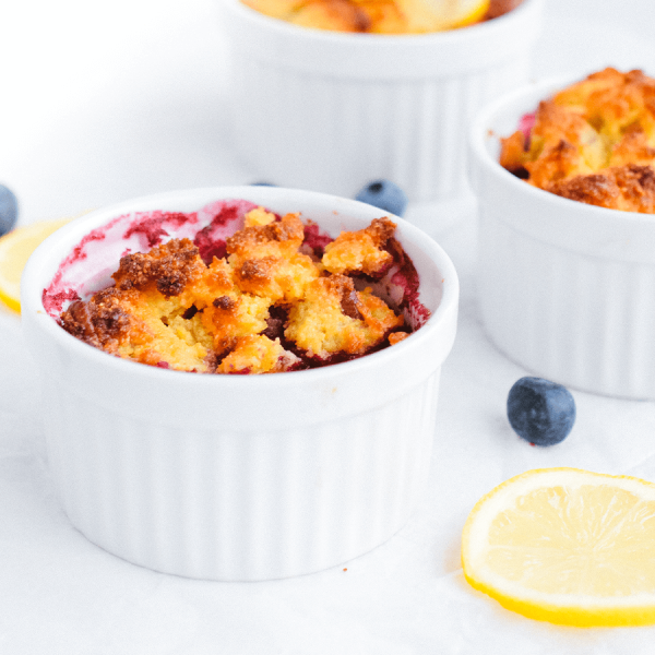 Crumble van rode vruchten koolhydraatarm - Gezonderecepten.nl